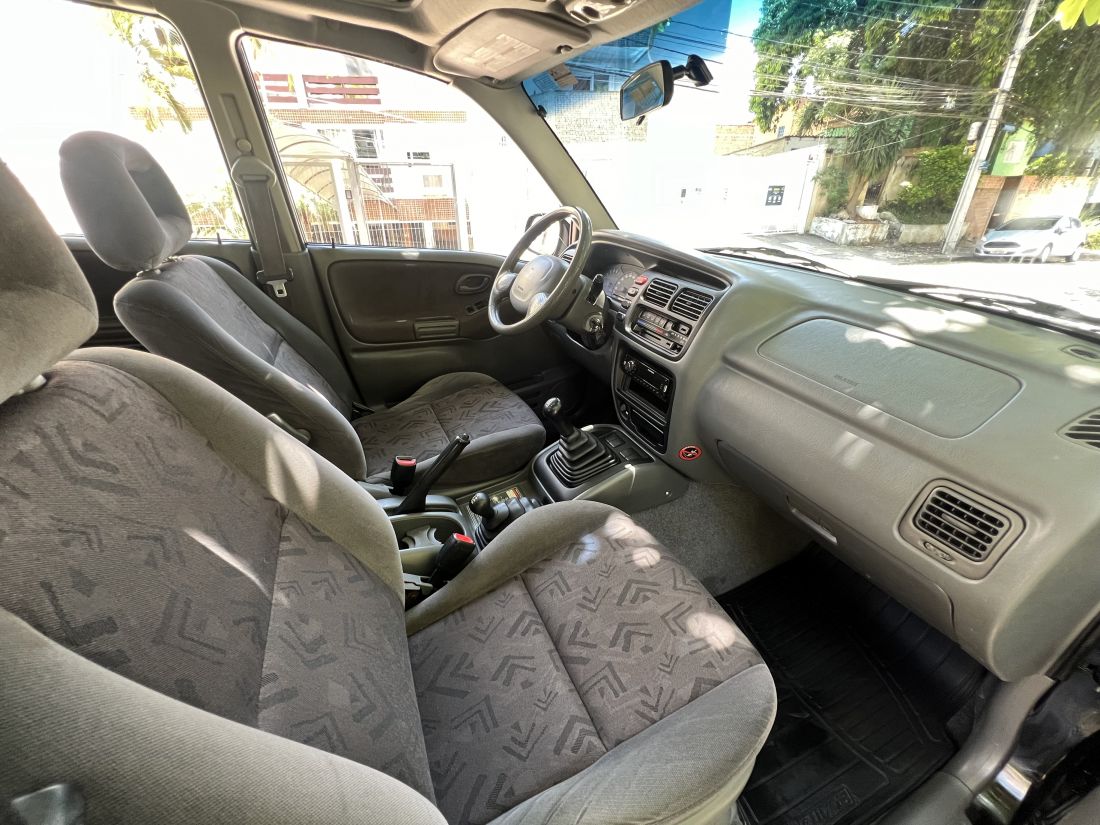 CARMAX - Veículo TRACKER 2.0 4X4 TETO SOLAR MANUAL !! RARIDADE