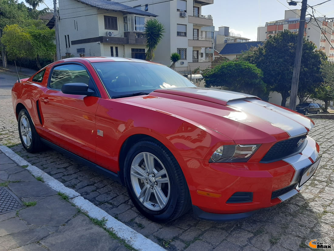 CARMAX - Veículo Ford Mustang V6 - impecavel