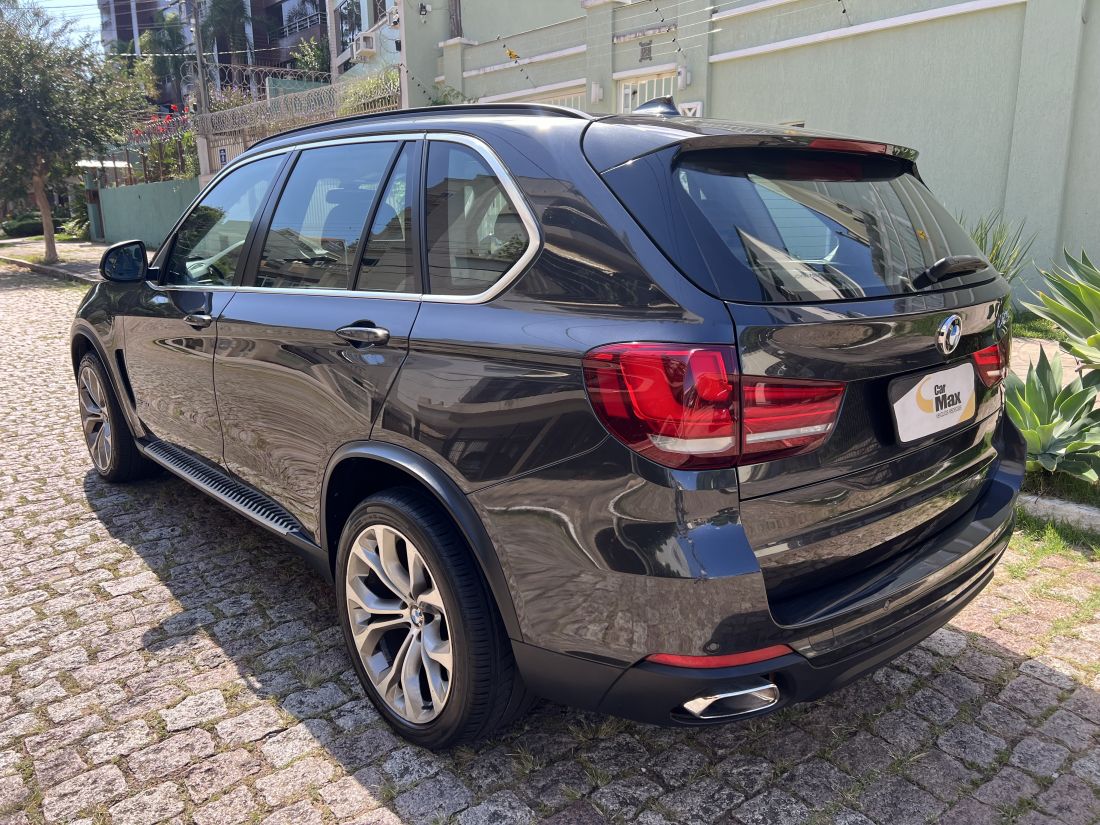 CARMAX - Veículo X5 3.0 4X4 30D I6 TURBO AUTOMÁTICO