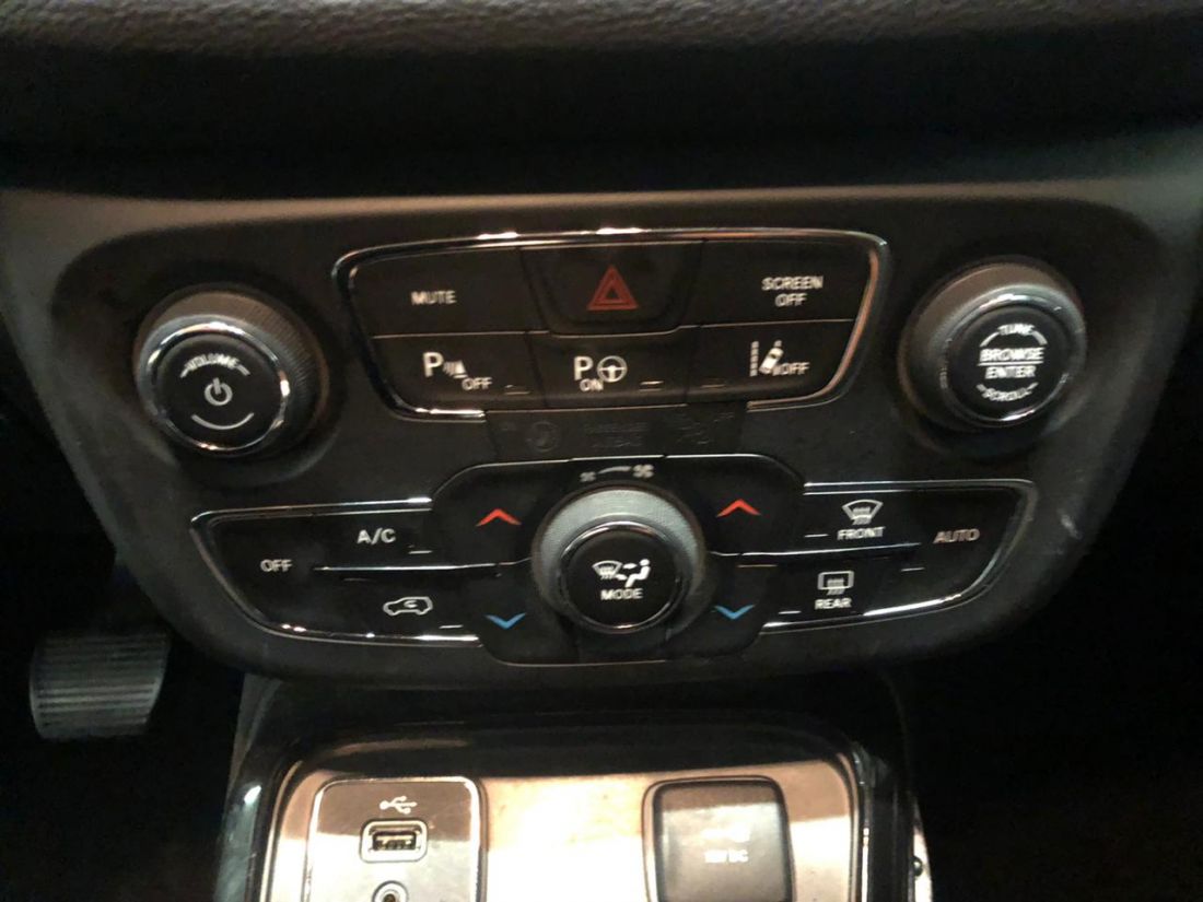 CARMAX - Veículo JEEP COMPASS LIMITED - AUTOMATICA