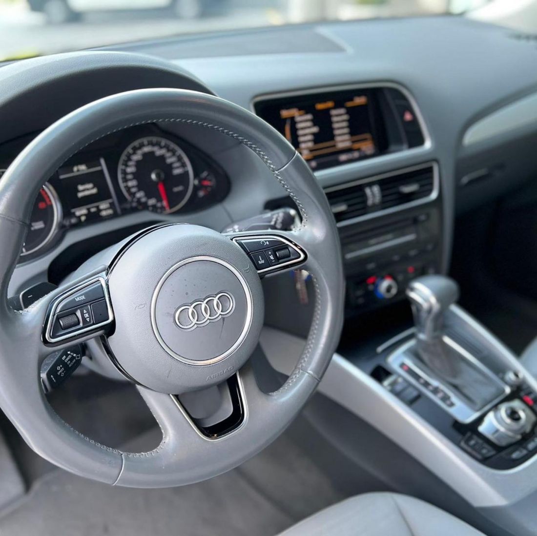 CARMAX - Veículo Q5 2.0 TFSI AMBIENTE 16V 225CV 4P AUTOMÁTICO