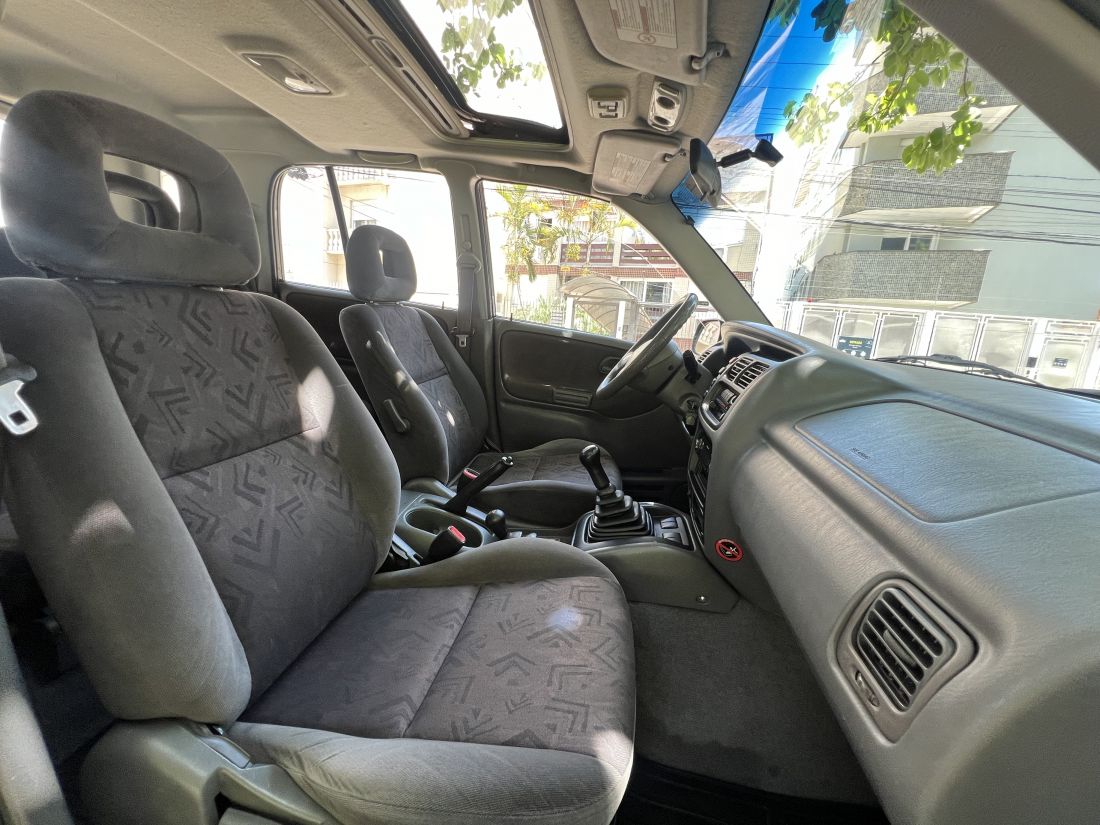 CARMAX - Veículo TRACKER 2.0 4X4 TETO SOLAR MANUAL !! RARIDADE